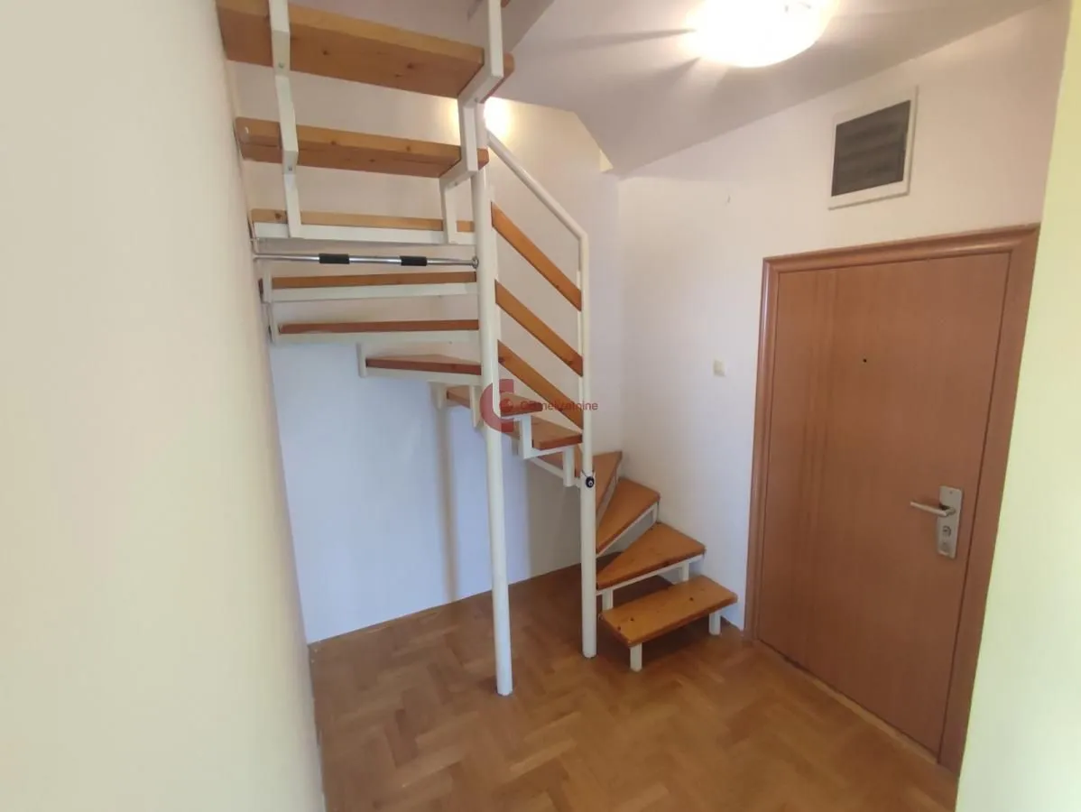 Prodaja, trosoban stan, 80m2, Centar, Subotica