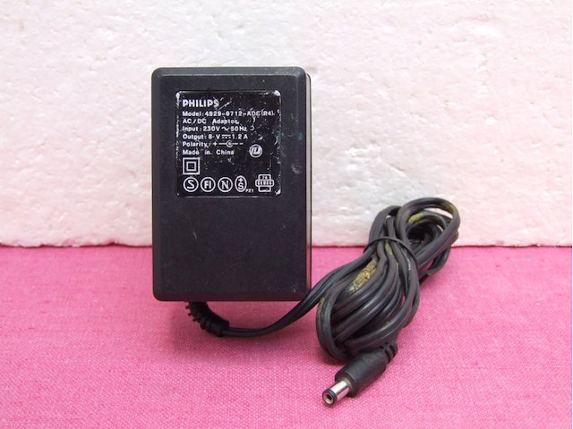 Philips 8V 1.2A adapter ORIGINAL minus pol unutra+GARAN