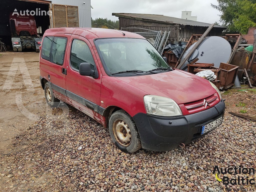 Prodaje se Citroen Berlingo laki furgon na aukciji