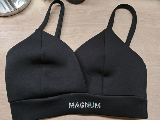 Magnum top