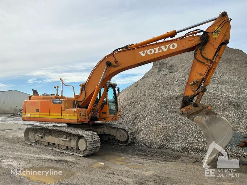 Volvo EC 220 DL bager guseničar