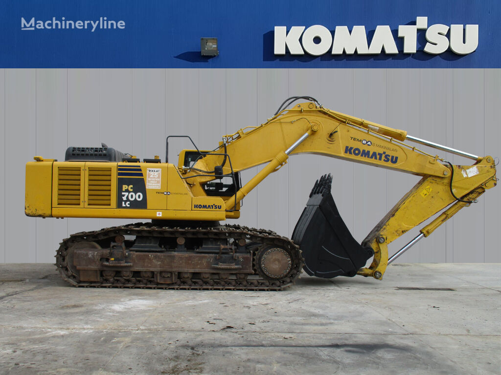 Komatsu PC700LC-8 bager guseničar