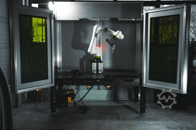 Cell incl. cobot & ručna mašina za lasersko zavarivanje
FANUC CRX-10iA