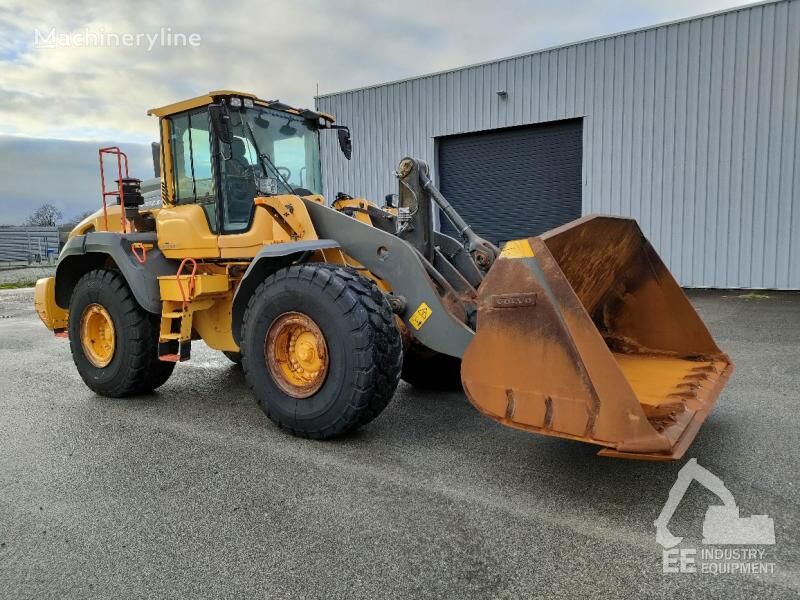 Volvo L 120 H prednji utovarivač