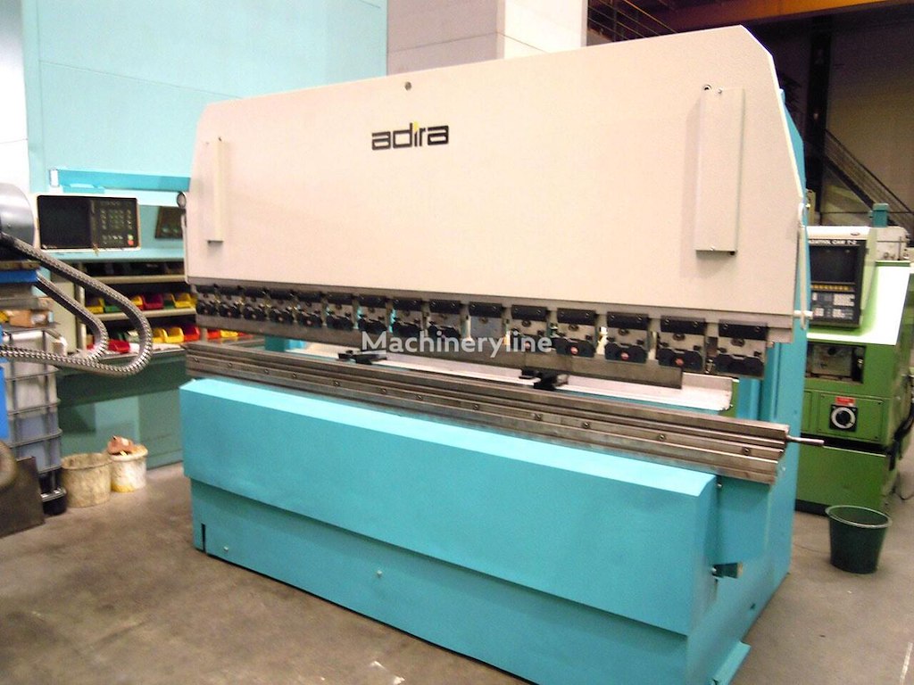 Adira QHA 125 ton x 3000 CNC mašina za savijanje limova