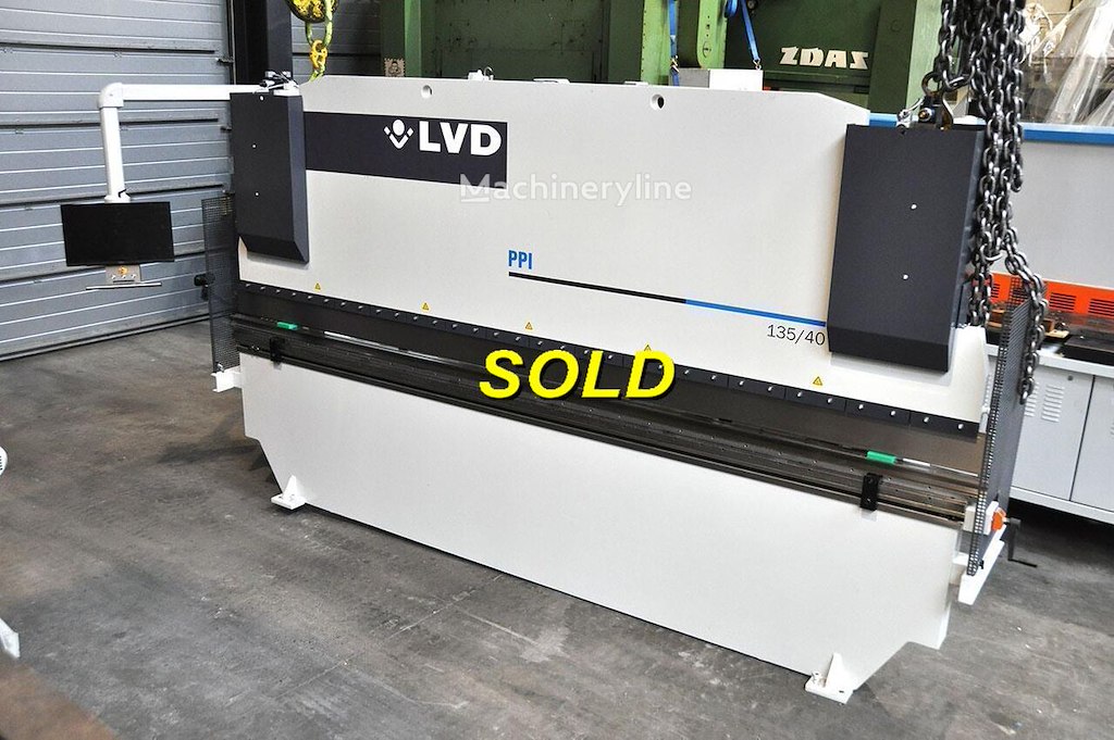 LVD 135 ton x 4100 mm CNC mašina za savijanje limova