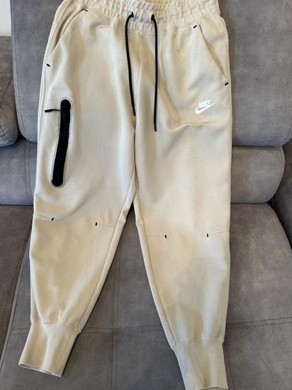 Nike Tech Fleece