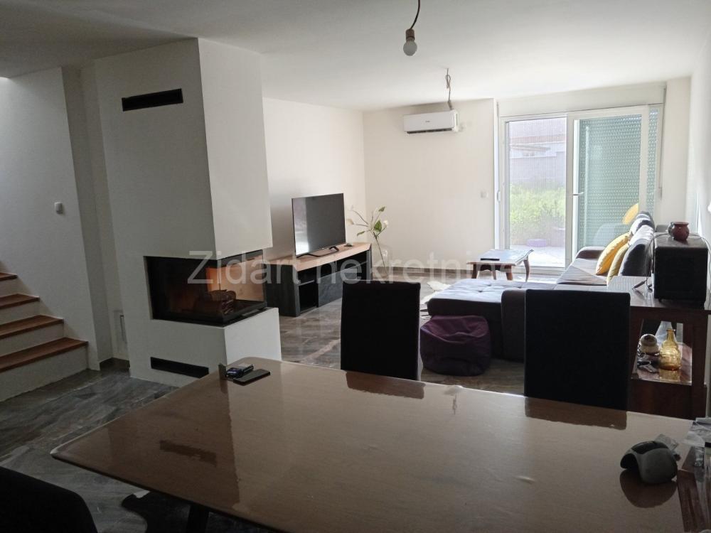 Vojvode Nikole Stanjevića, Kuća na prodaju, 160m2, 175.000€