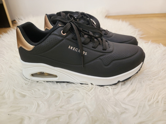 Skechers nove patike