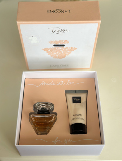 LANCOME Tresor set parfem + body lotion