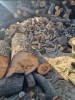 Cepana drva za ogrev i ljuspice za potpalu