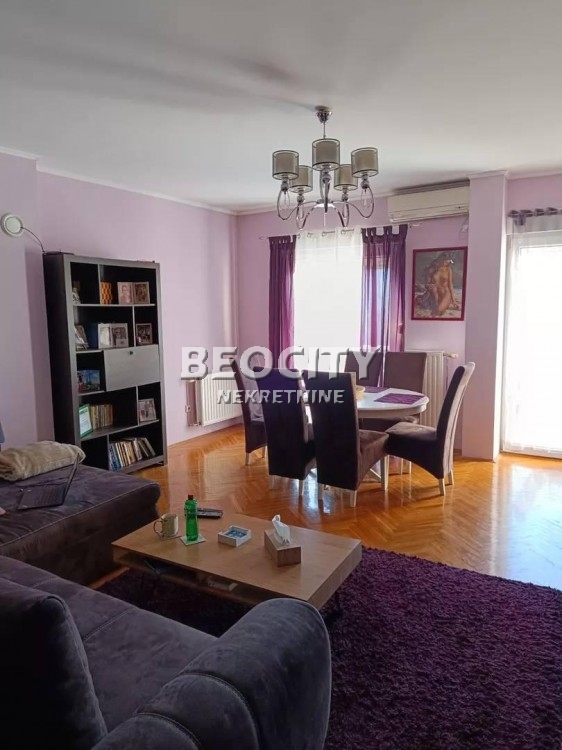 četvorosoban stan, 95 m2, Podbara, Tekelijina ID: 107894