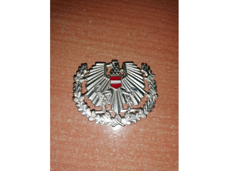 Austrijska metalna oznaka za šapku