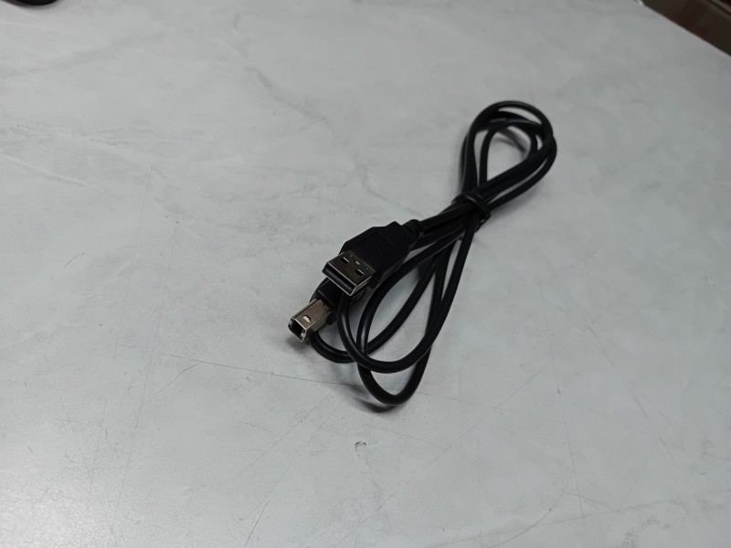 usb na usb b kabal ispravan