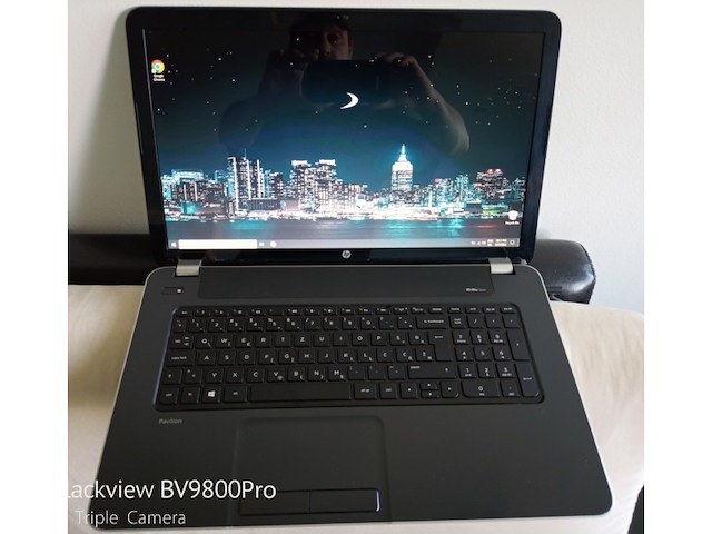 Laptop HP Pavilion 17,3 HD Led, 8Gb Ram, 128 SSD