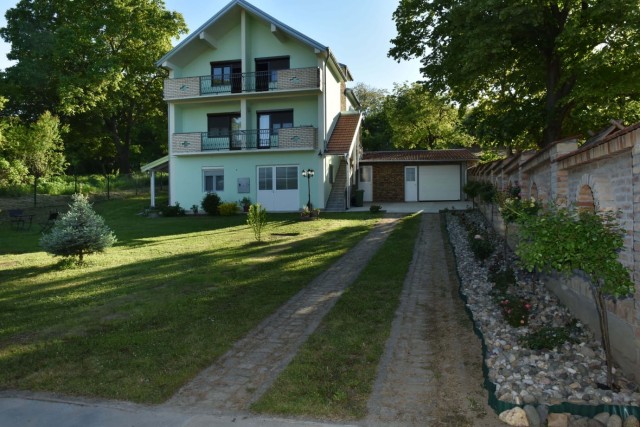 Apartmani, Krušedol