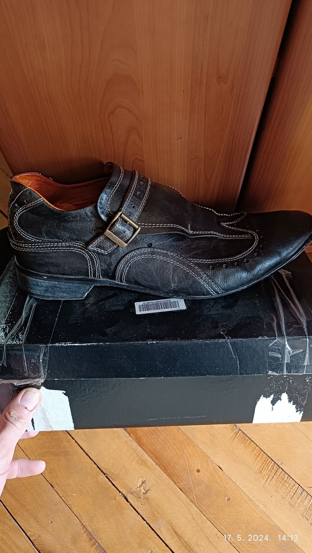 Cipele Vero Cuoio,br 44,dužina gazišta 29cm, kupljene prošle godine u