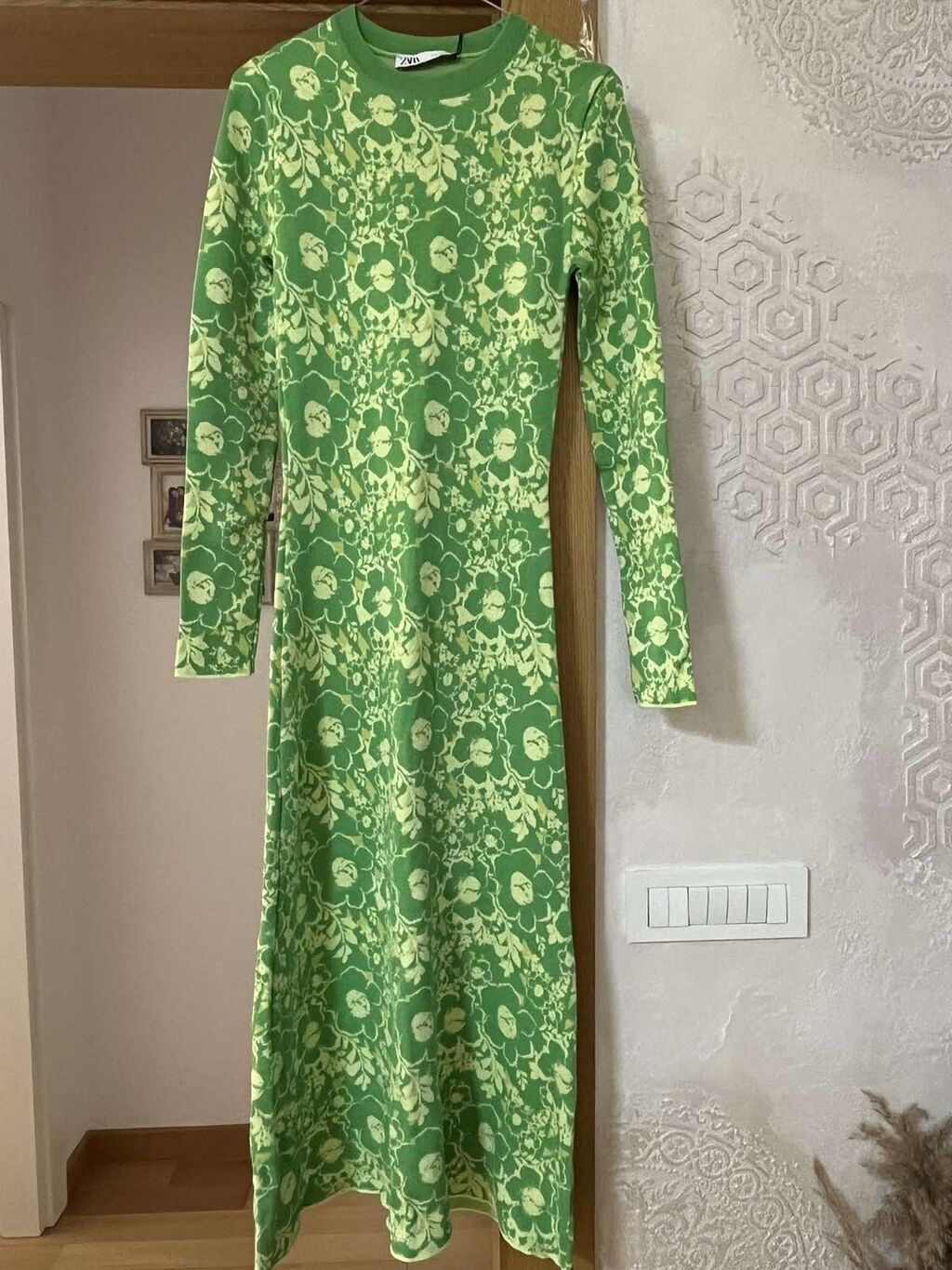 Zara S (EU 36), bоја - Zelena, Drugi stil, Dugih rukava