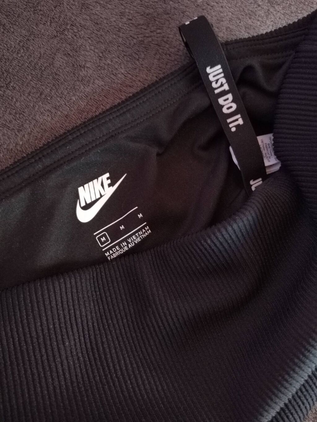 Nike, M (EU 38), Jednobojni, bоја - Crna