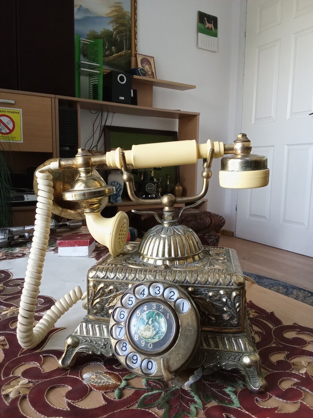 Stari telefon ispravan