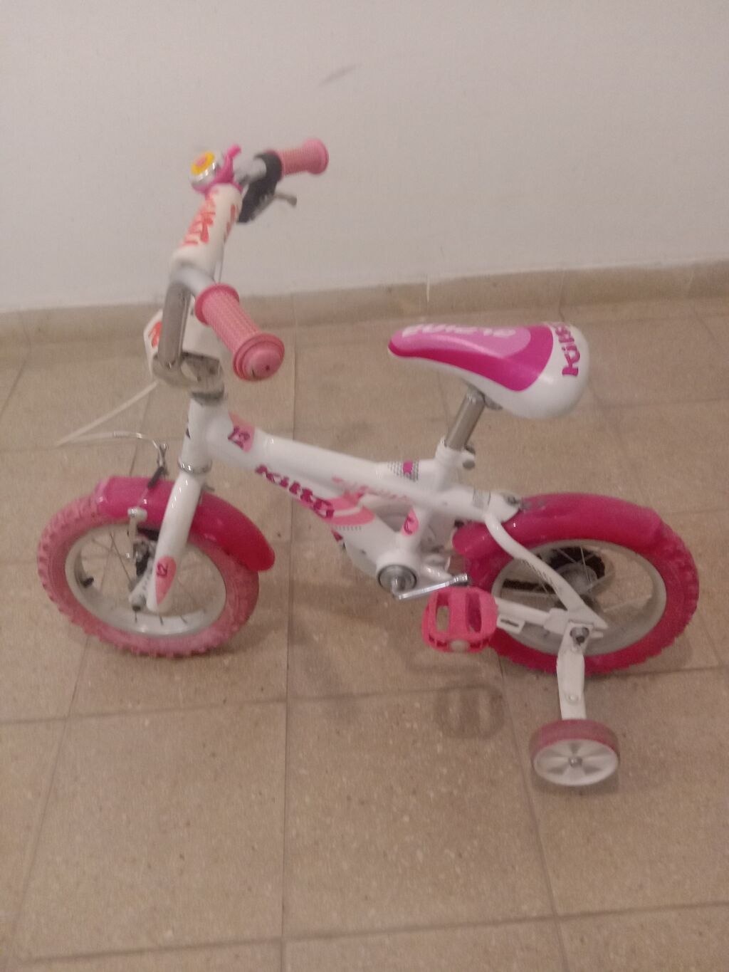 Biciklo Kids za uzrast od 2 do 5 godina,potpuno nov cena 5.000 hiljada