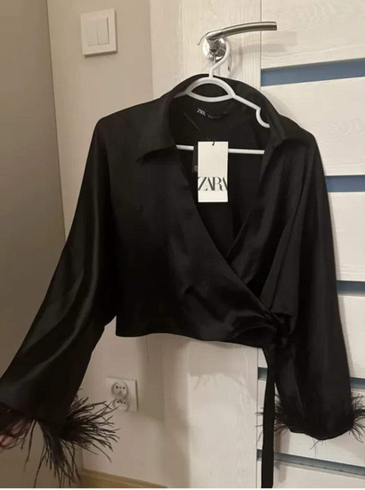 Zara bluza sa perjem S