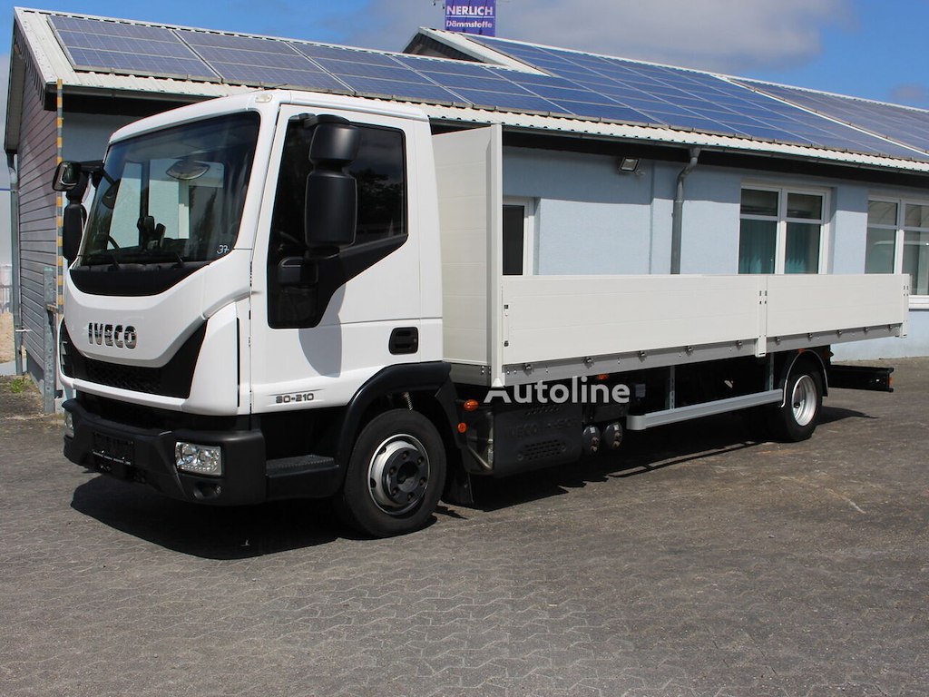 IVECO Euro Cargo 80E21 kamion s ravnom platformom