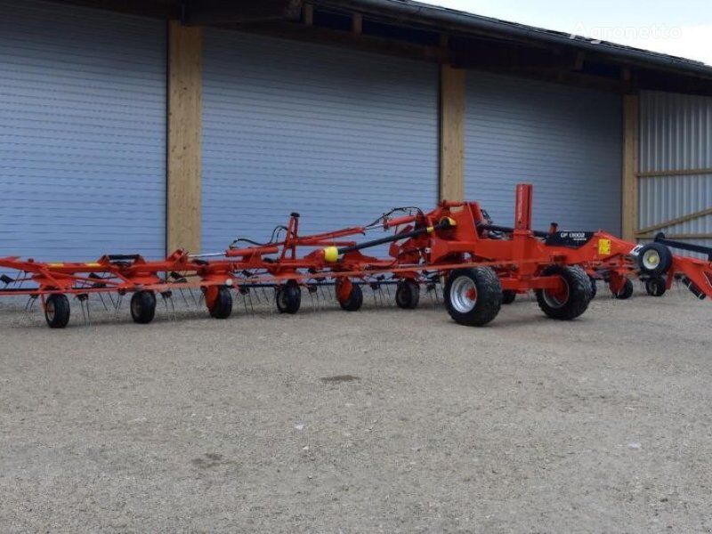 Kuhn GF 13002 prevrtač sena