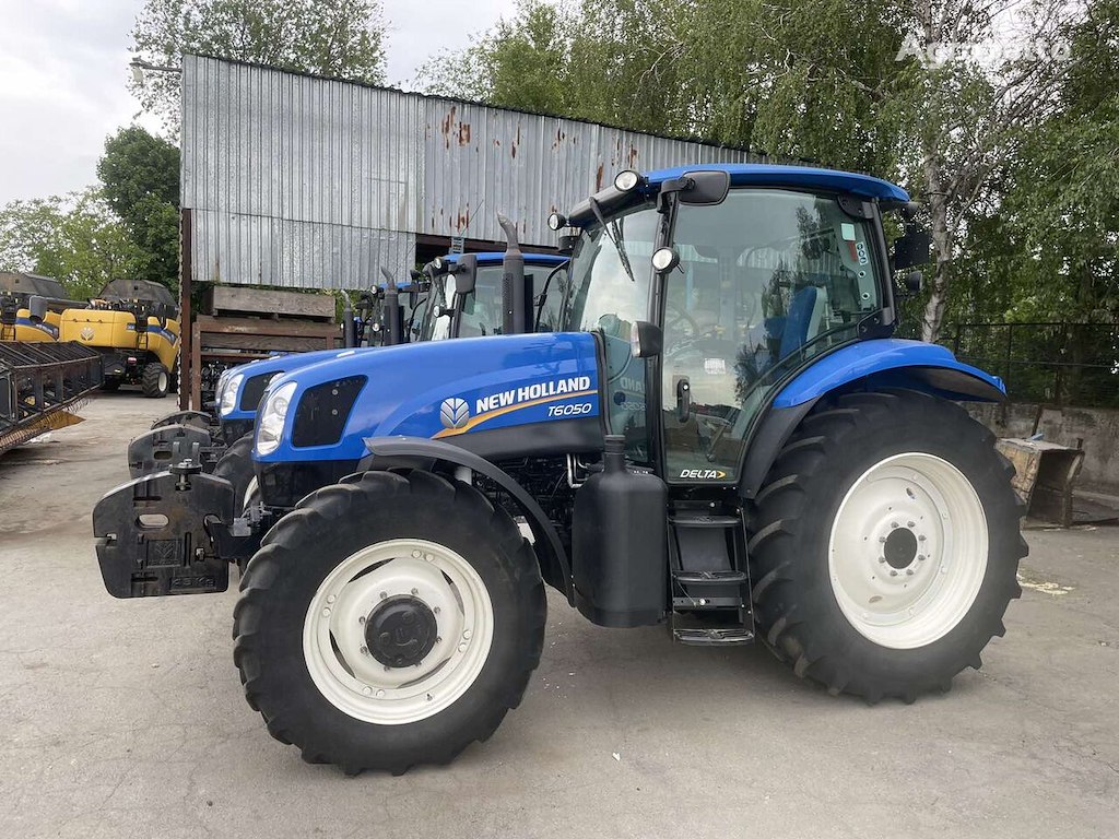 New Holland T6050 traktor točkaš