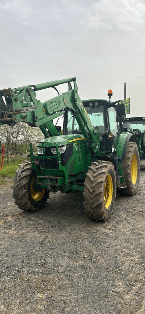 John Deere 6110M traktor točkaš