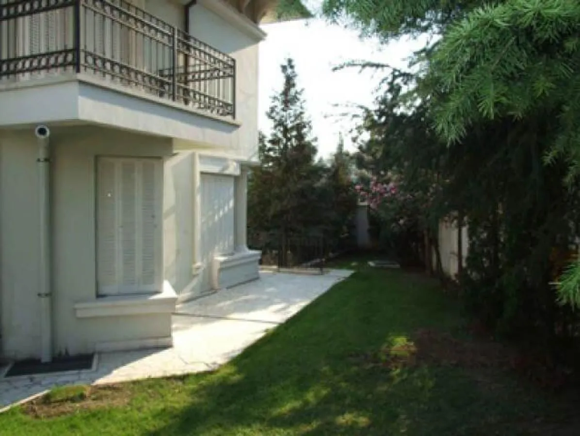 Izdavanje, kuća, 400m2, Dedinje, Beograd