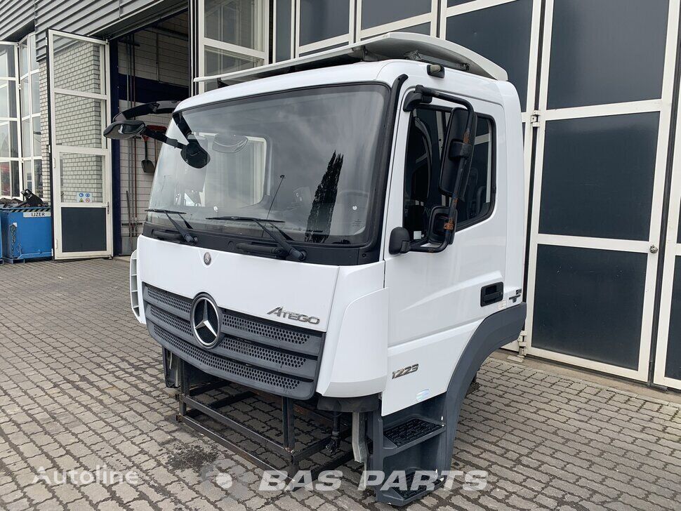 Mercedes-Benz Atego MP4 kabina za kamiona