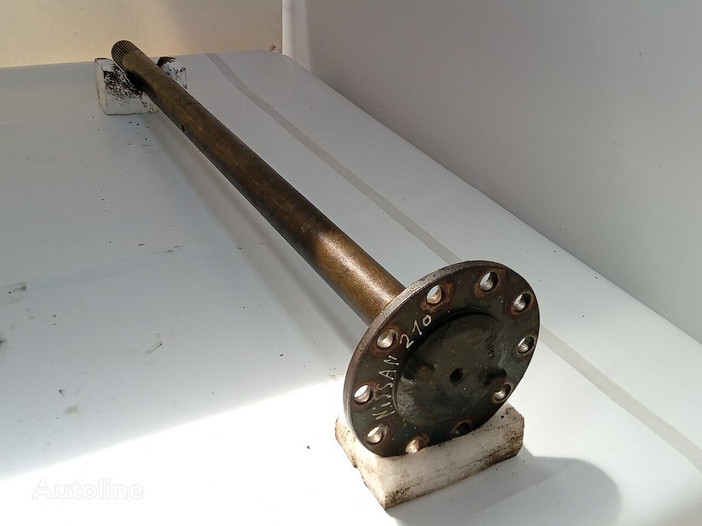 NISSAN poluosovina za Nissan kamiona