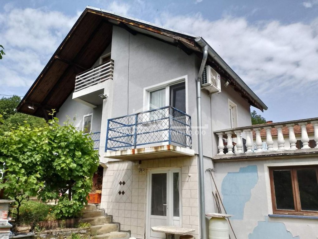 Barajevo, Vrelinska, 60m2, na 11, 24 ari placa ID#1331