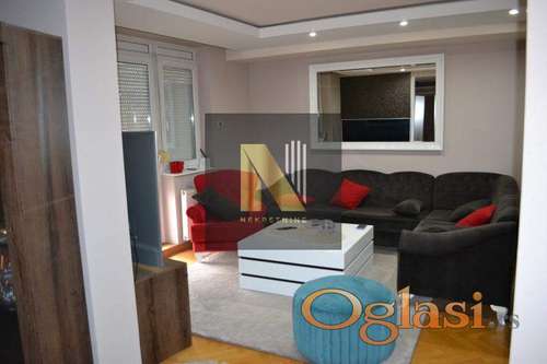 Odličan 4.0 stan od 130m2 na jednoj etaži - Grbavica
