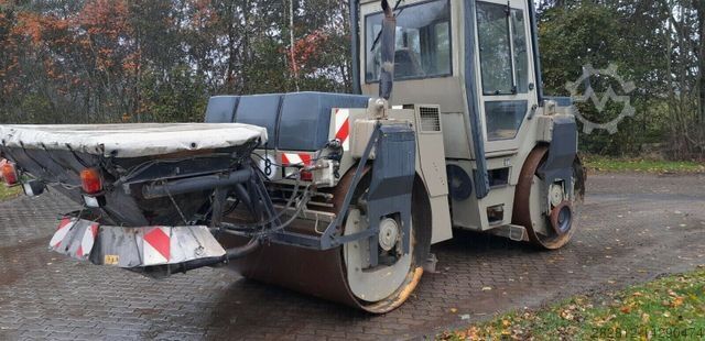 Roler
BOMAG BW151 AD-2
