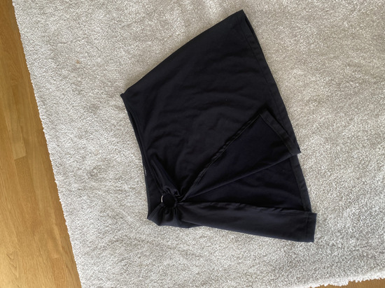 Bershka suknja za plažu (crna)