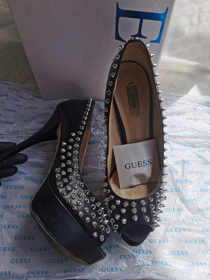 GUESS STIKLE 41 koza nitne Lux