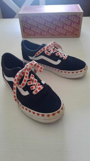 Nove Vans patike 32