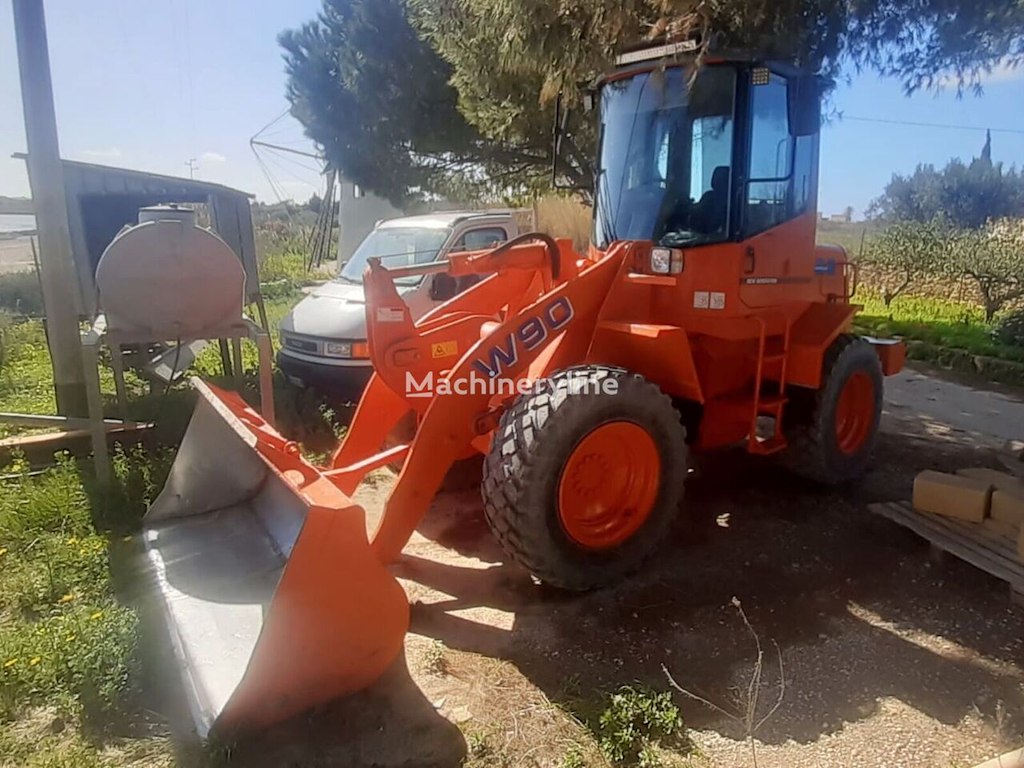 Fiat-Hitachi W90 prednji utovarivač