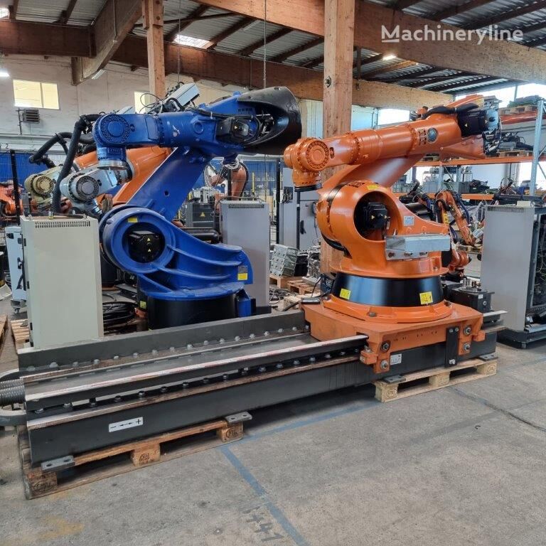 KUKA KR210-2 Serie2000 mit Linearachse industrijski robot