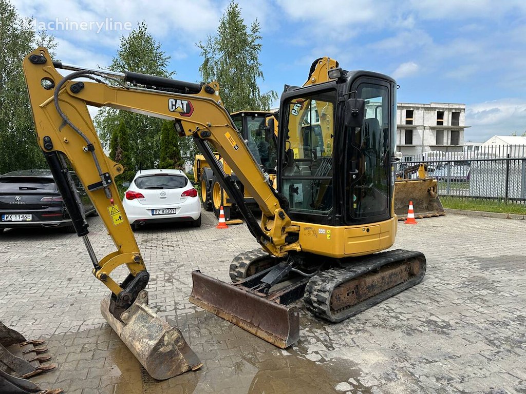 CAT 303ECR bager guseničar