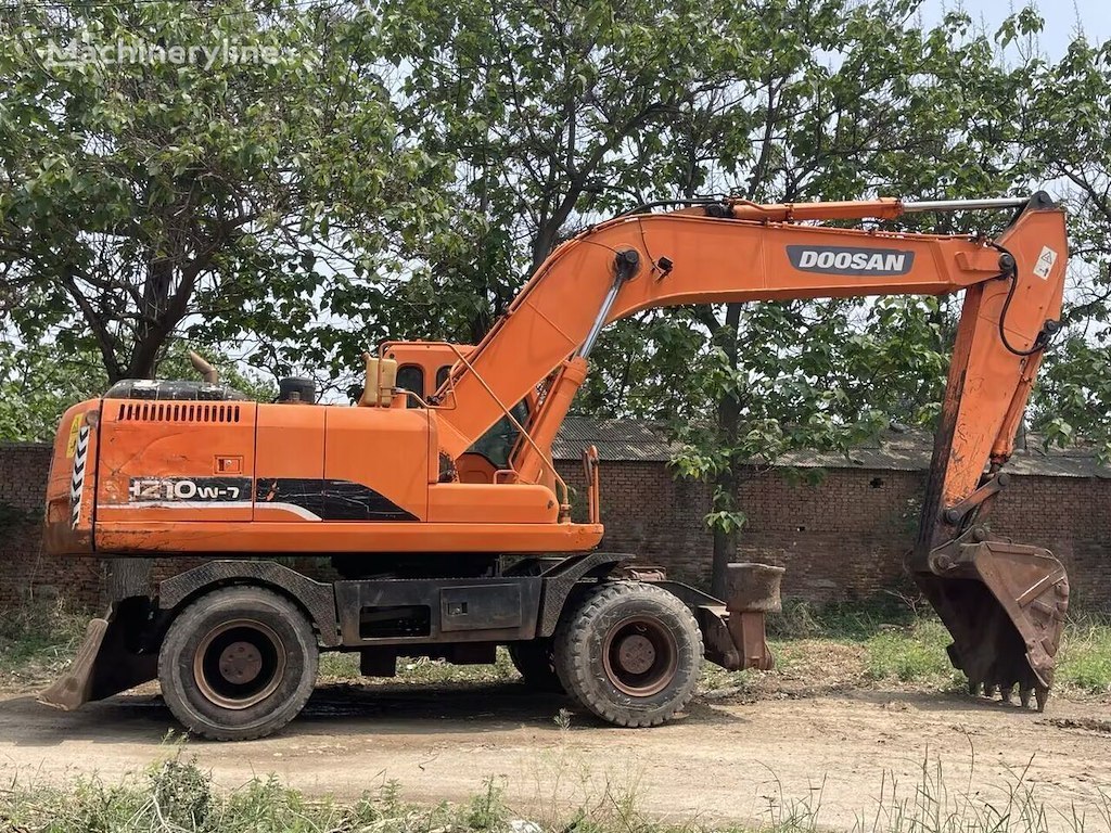 Doosan DH210W-7 bager točkaš