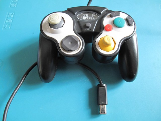 Zamenski džojstik za NINTENDO GameCube i Wii konzole