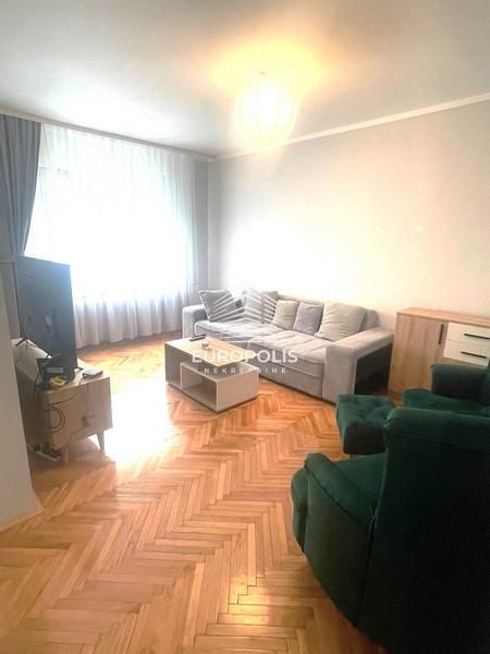 Admirala Geprata, Trosoban stan za izdavanje, 62m2, 1.300€