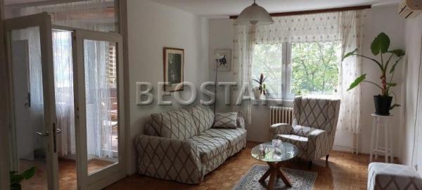 Dunavski Kej, Trosoban stan za izdavanje, 91m2, 1.050€