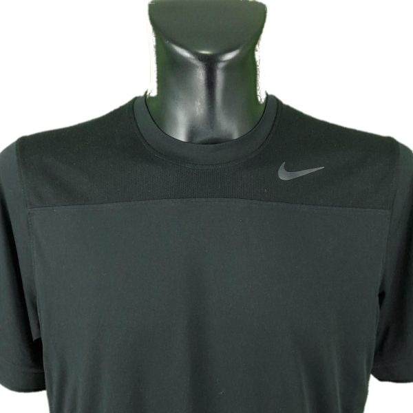 Majica Nike, vel. L, dri-fit, crna