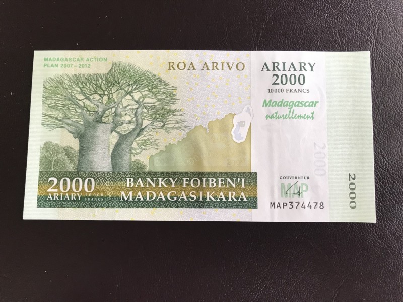 MADAGASKAR 2000 ARIARY. UNC.