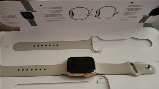 apple se smartwach 44mm gold