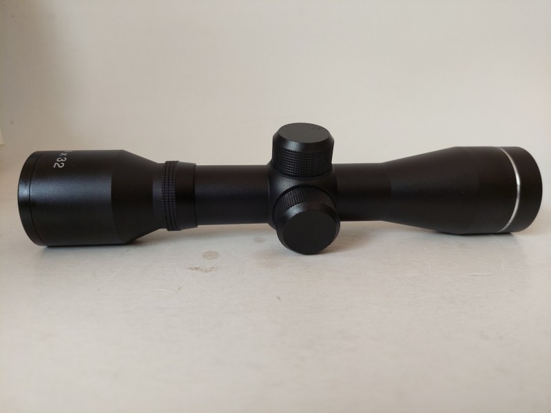 Opticki nisan ToopMount 4 x 32 opticki nisan sa poklopc